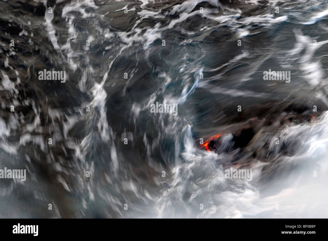 Lava flows and the Poupou ocean entry, Hawaii Volcanoes National Park ...