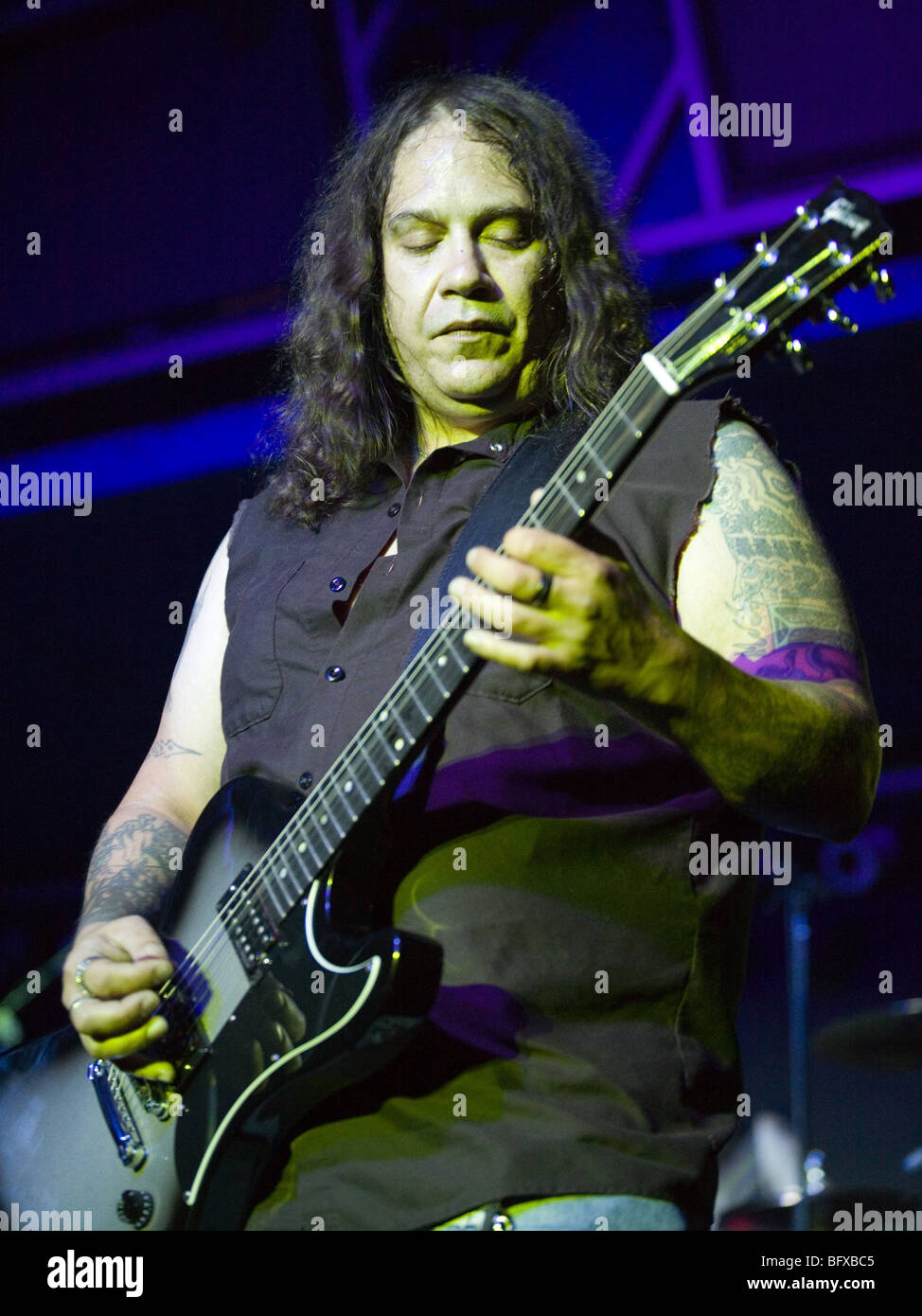 Pentagram band hi-res stock photography and images - Alamy