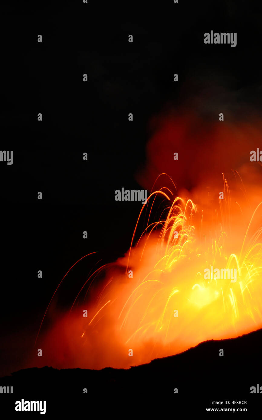 Nearly full moon, Waikupanaha ocean entry, East of Hawaii Volcanoes ...