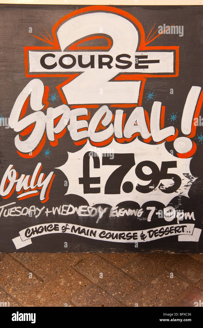 Pub food sign signs hi-res stock photography and images - Alamy