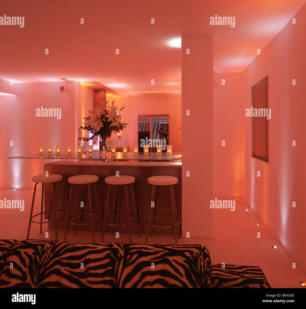 Downlights in kitchen hi-res stock photography and images - Alamy