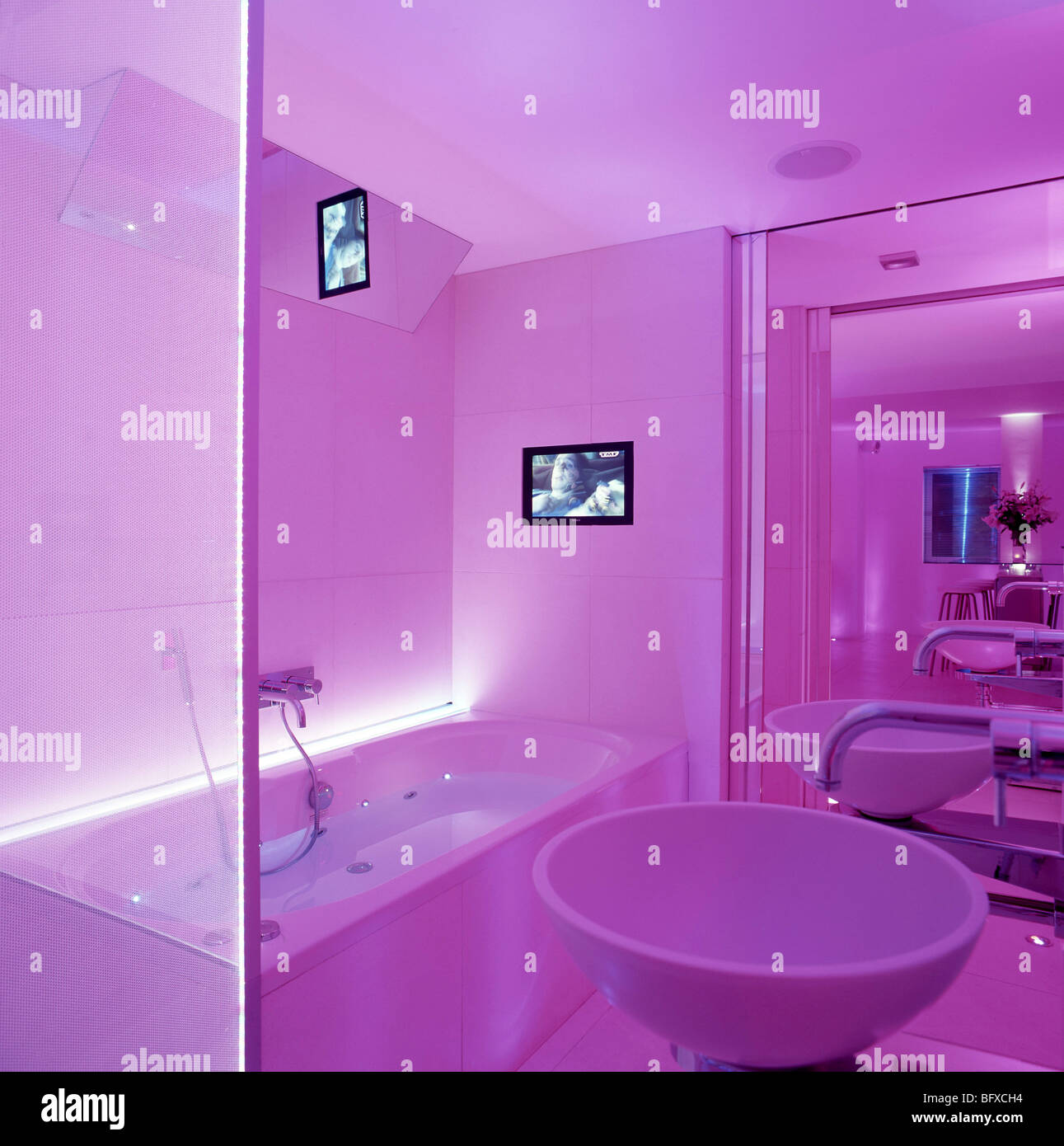 Led downlights hi-res stock photography and images - Alamy