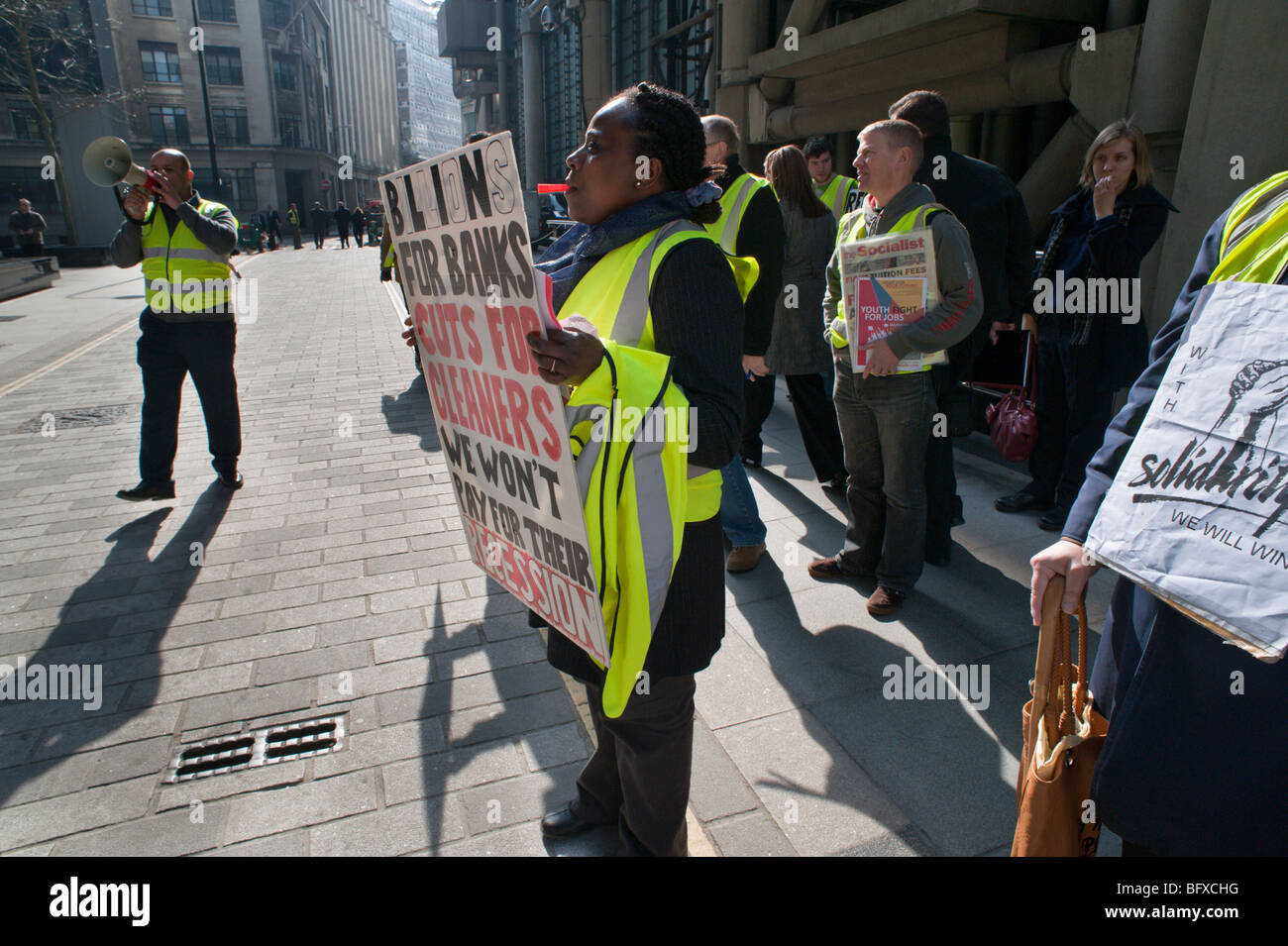 Cleaners for Justice! demonstration at City office of insurance brokers ...