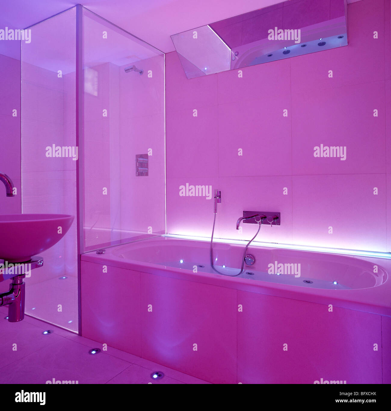 Kitchen downlights hi-res stock photography and images - Alamy