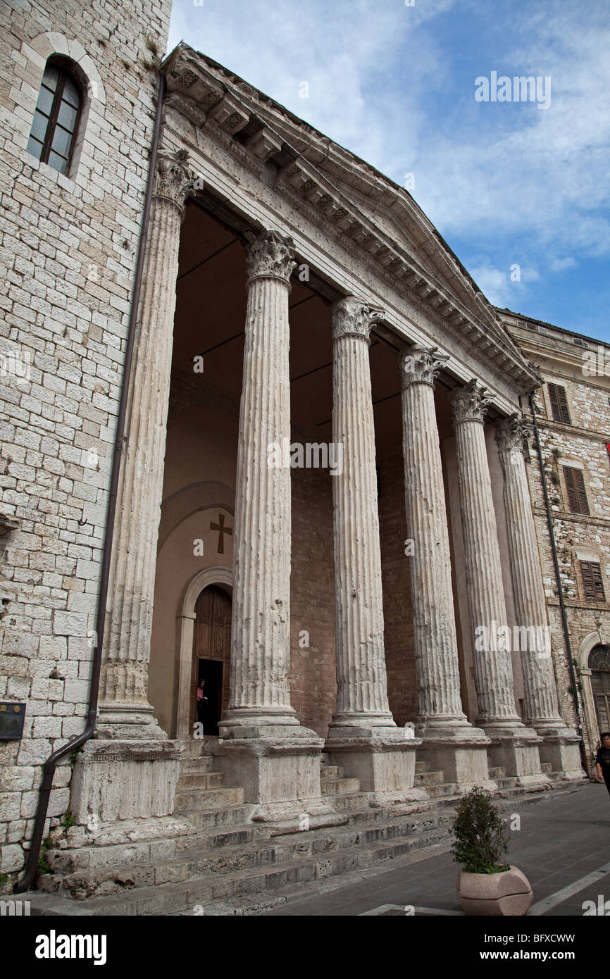 The Temple of Minerva at Assisi Stock Photo - Alamy
