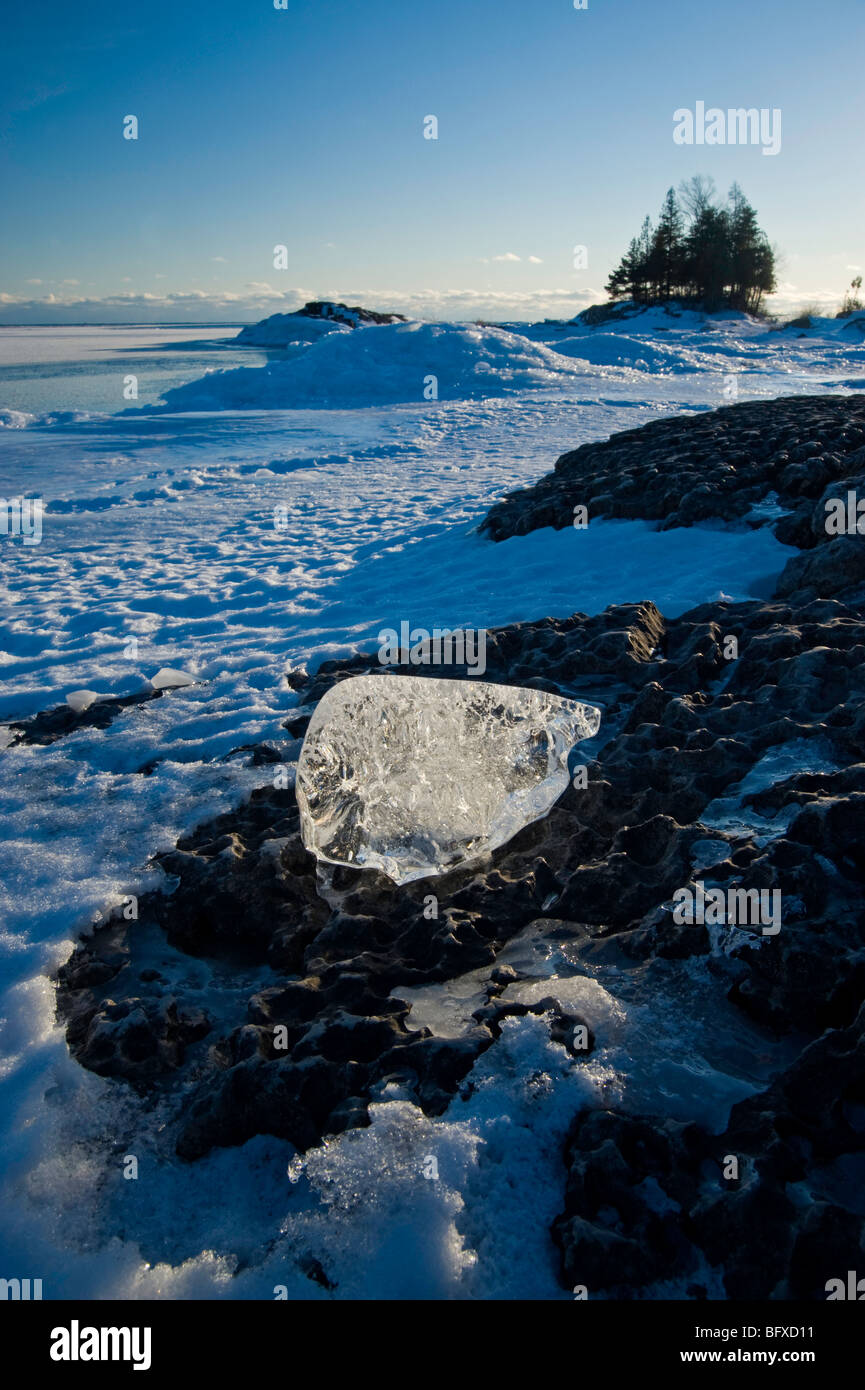 Georgian bay rock outcrops hi-res stock photography and images - Alamy
