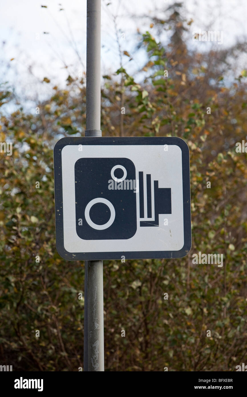 Speed camera road sign Stock Photo - Alamy