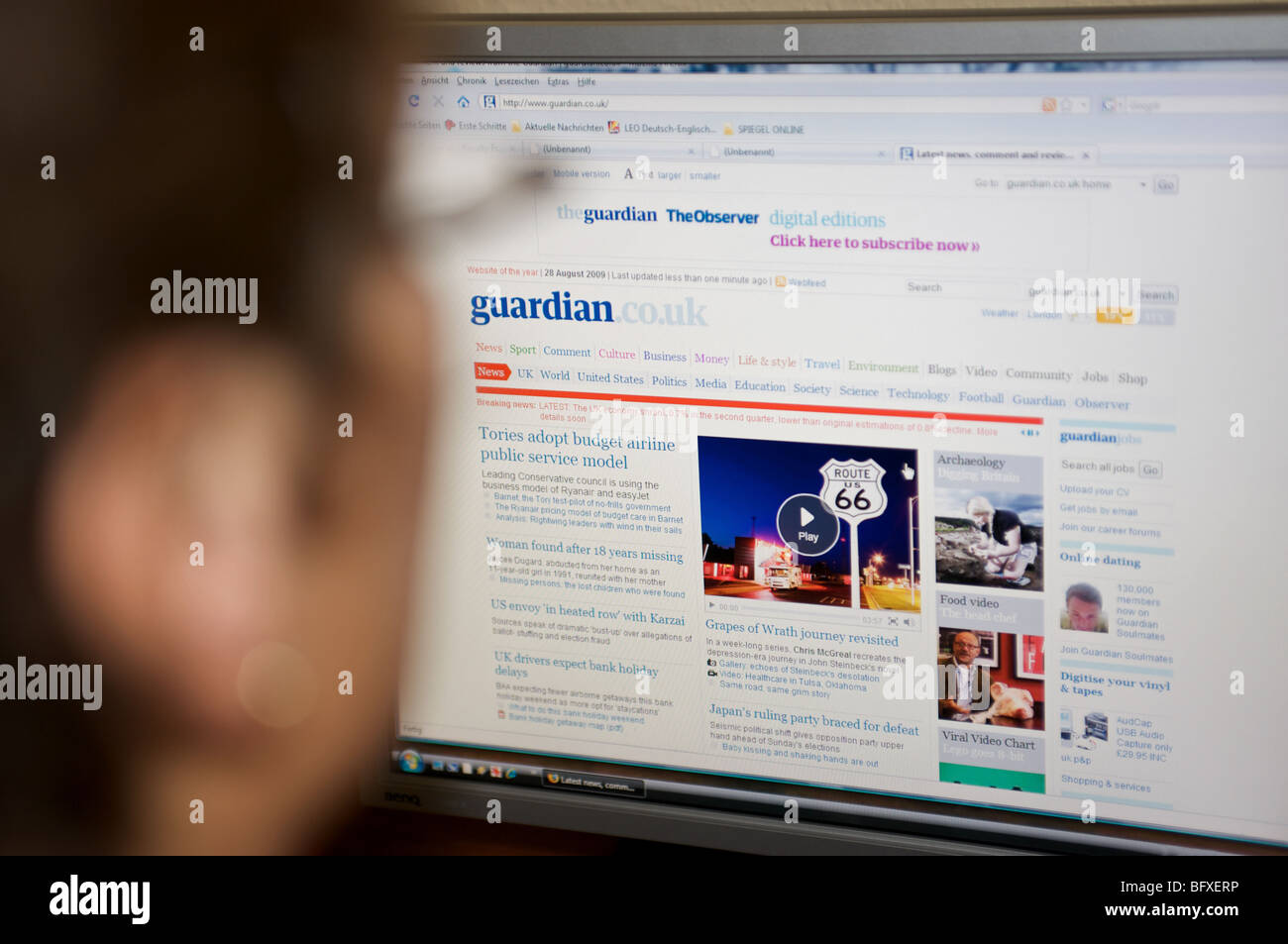 Guardian website hi-res stock photography and images - Alamy
