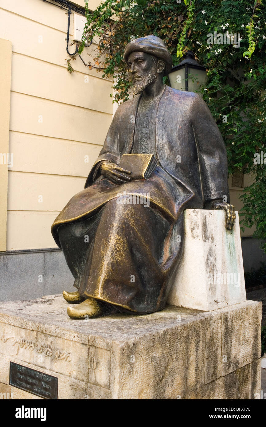 Plaza de Tiberiades Cordoba Spain Statue of Maimonides. Moses ...