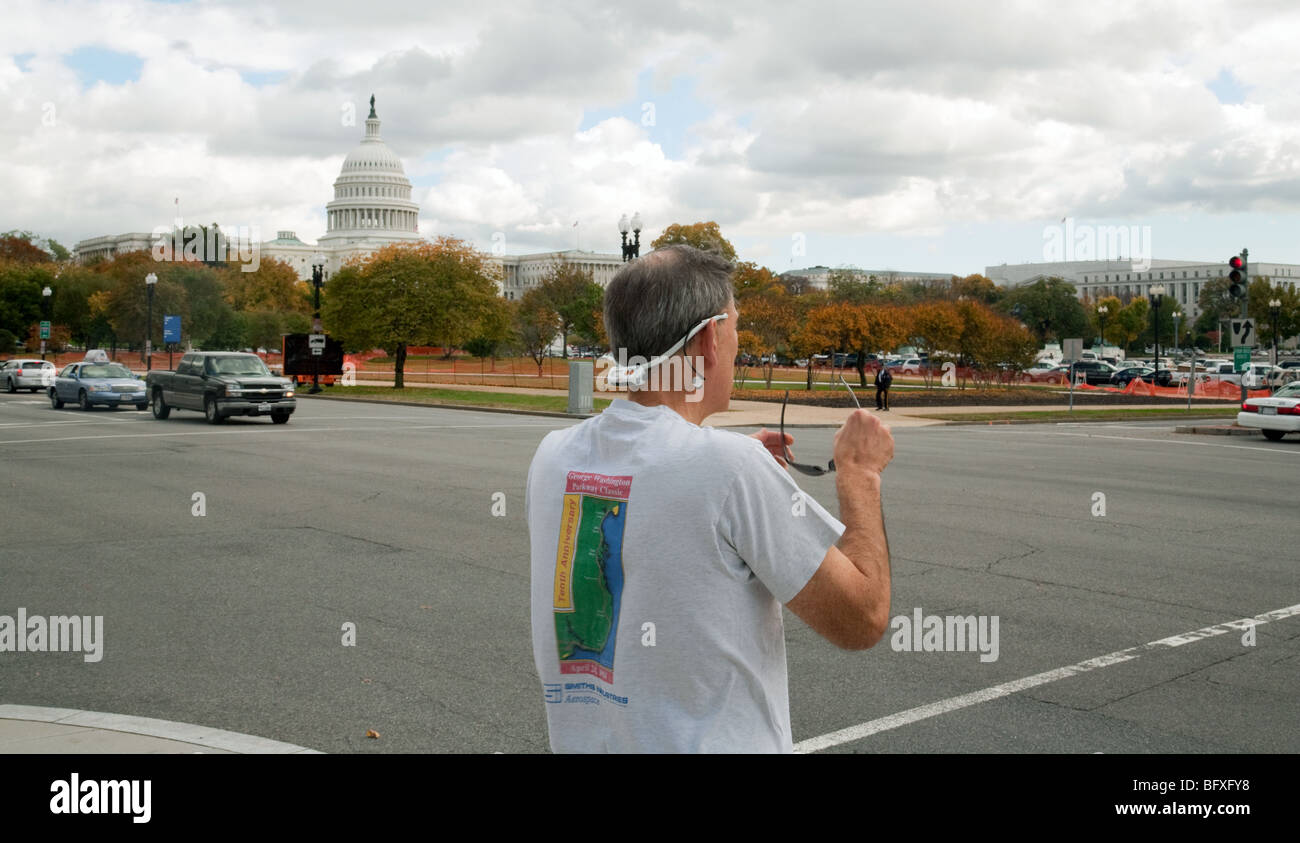 Washington dc capitol building road hi-res stock photography and images ...