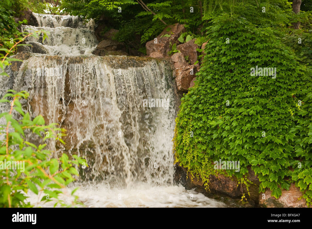 Garden Waterfall Stock Photos & Garden Waterfall Stock Images - Alamy