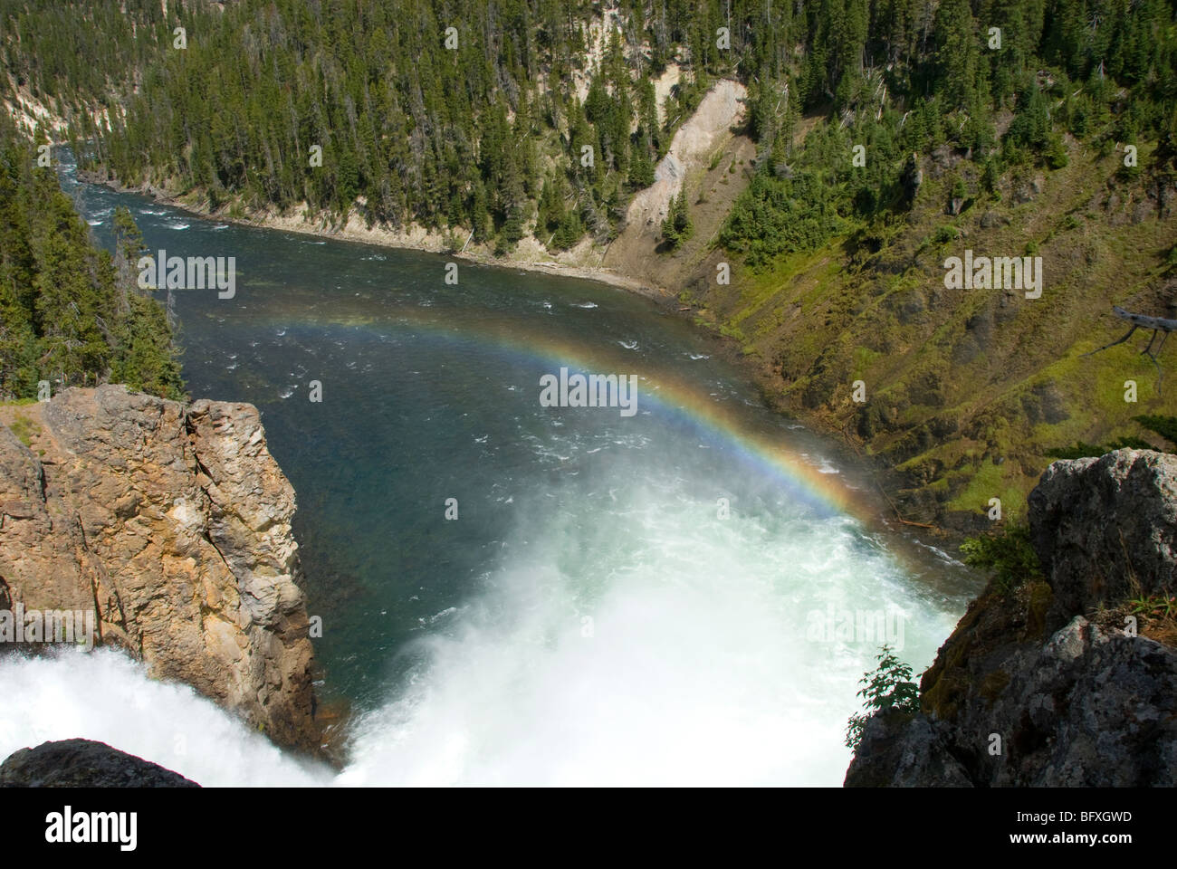 Rainbow over yellowstone hi-res stock photography and images - Alamy