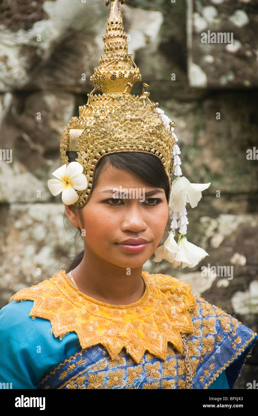 traditionally dressed Apsara dancer at Angkor Wat in Cambodia Stock ...