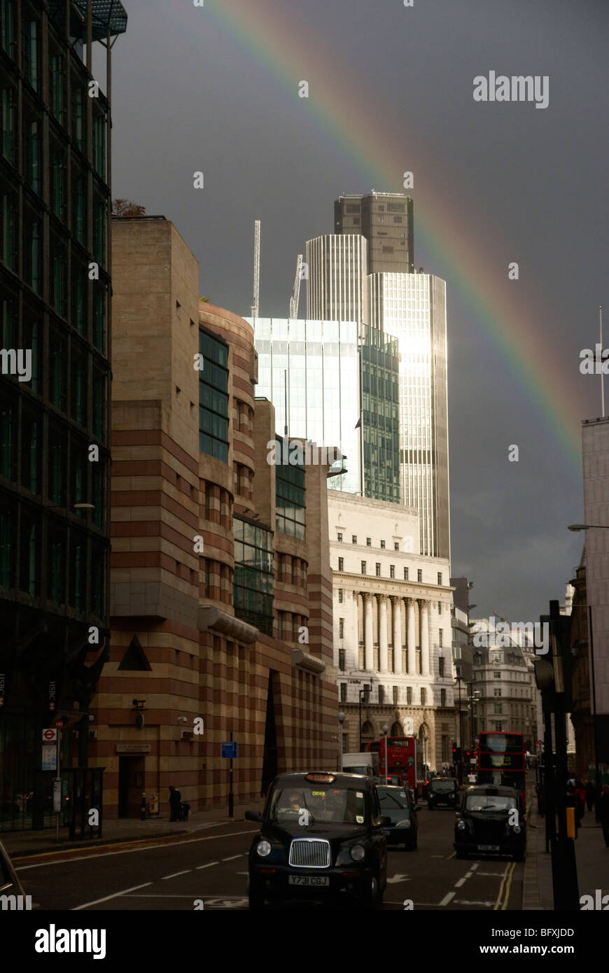 Glinting london skyline hi-res stock photography and images - Alamy