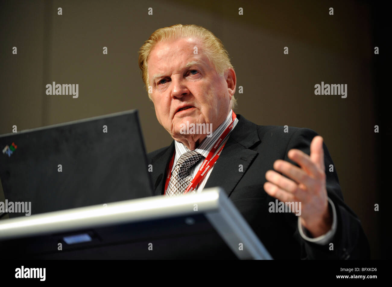 Robert mundell hi-res stock photography and images - Alamy