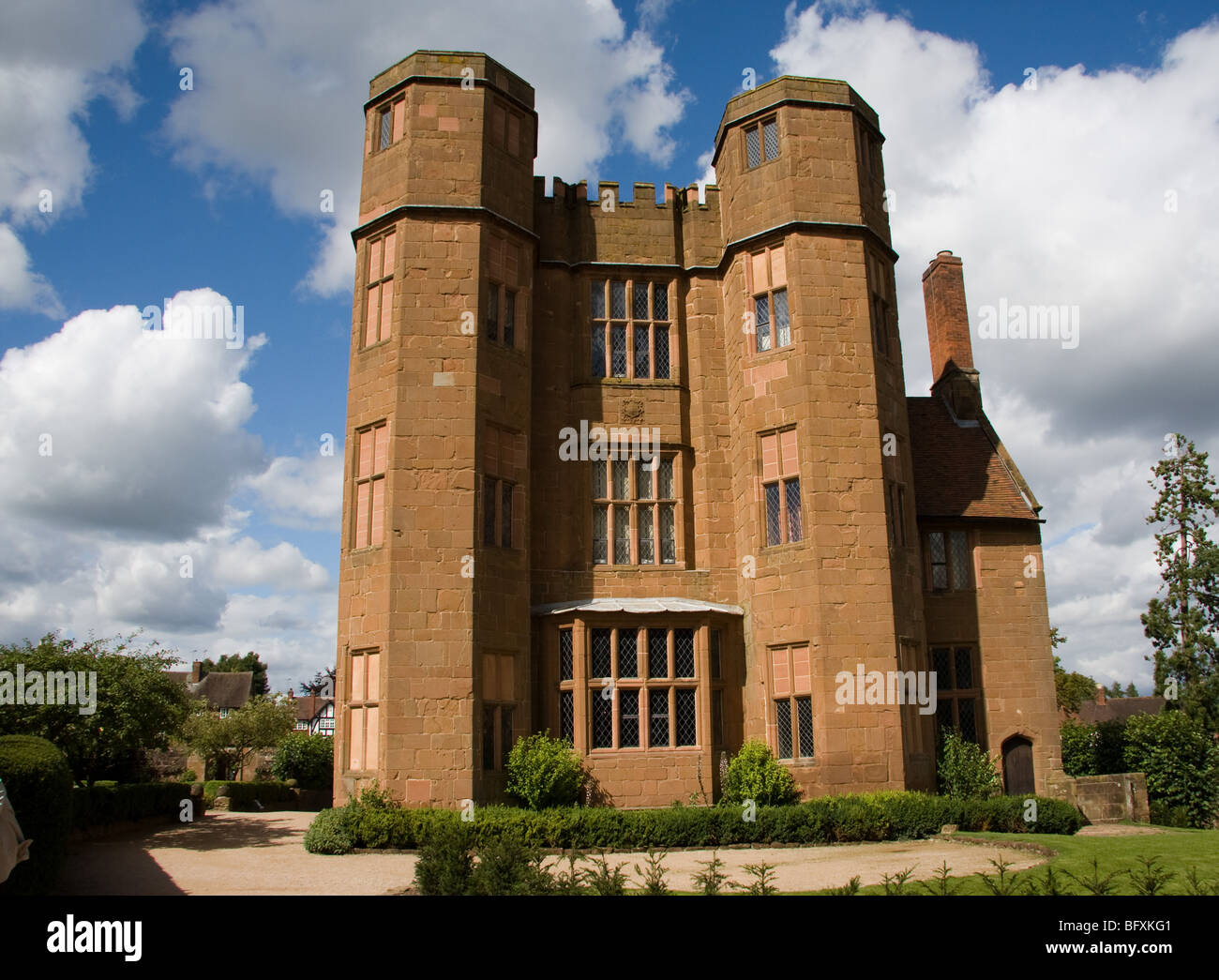 Gatehouse Kenilworth Castle Kenilworth Warwickshire England Stock Photo ...