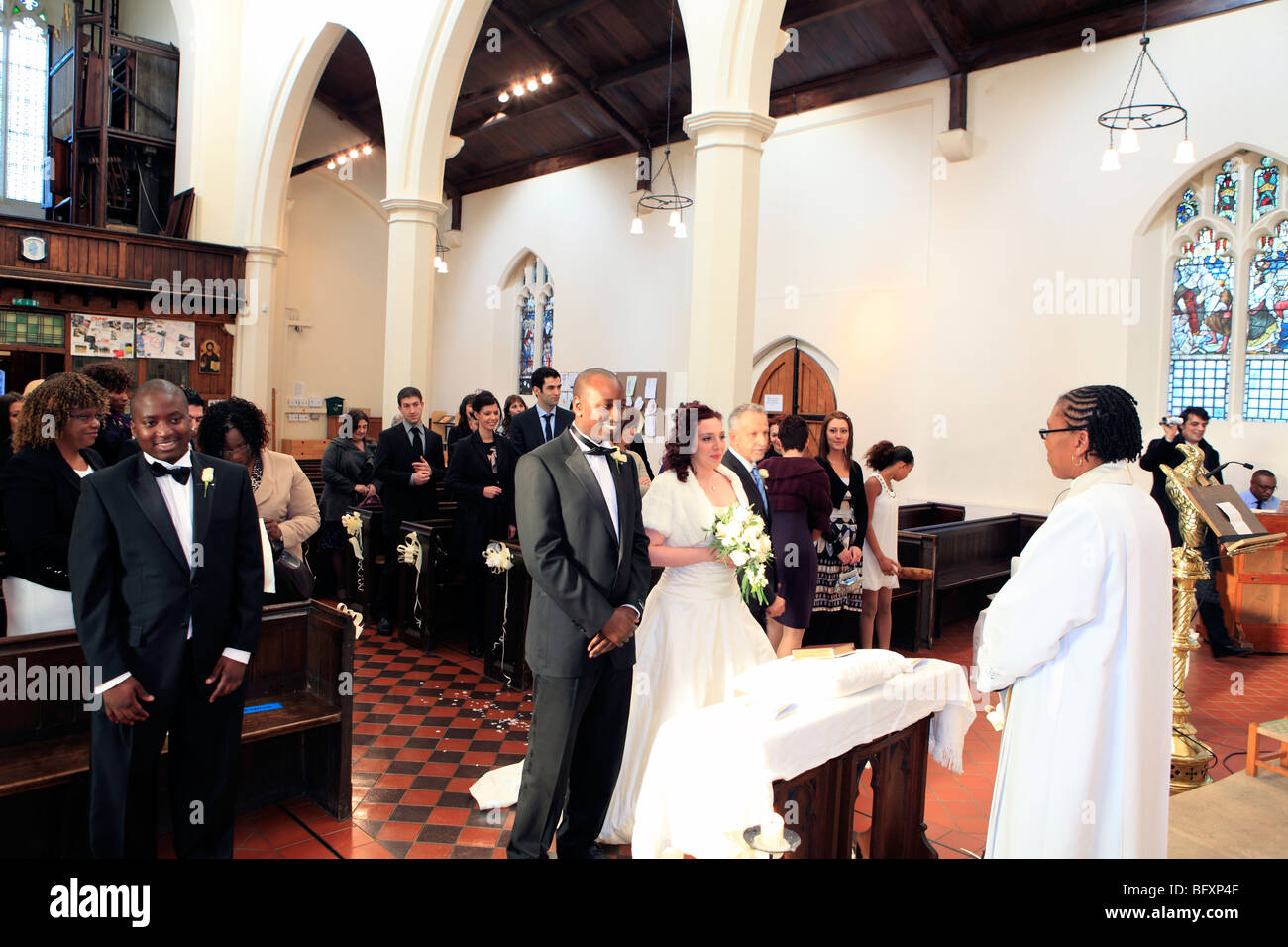 Wedding church ceremony priest hi-res stock photography and images - Alamy