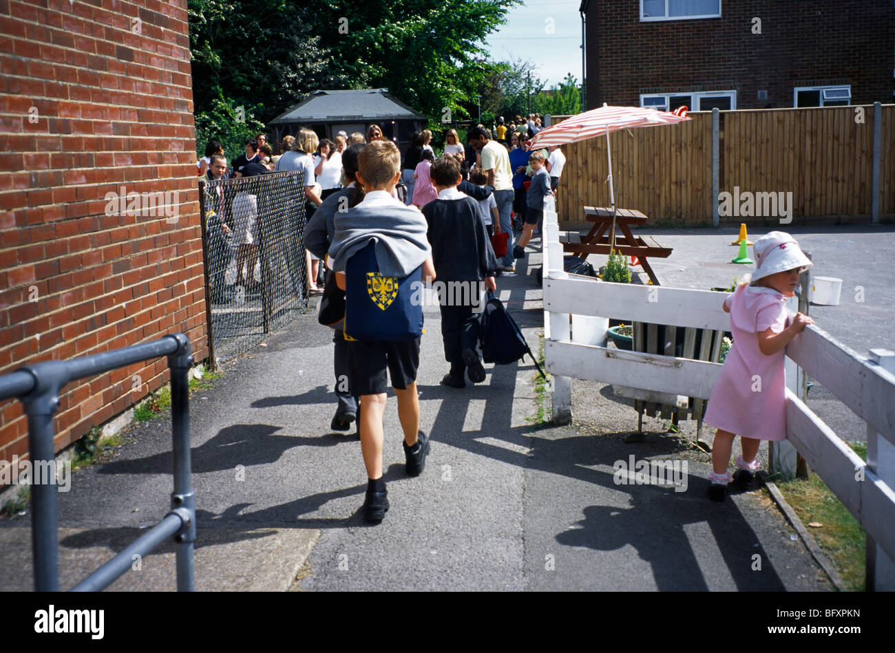 Children Going Home From Primary School Stock Photo - Alamy