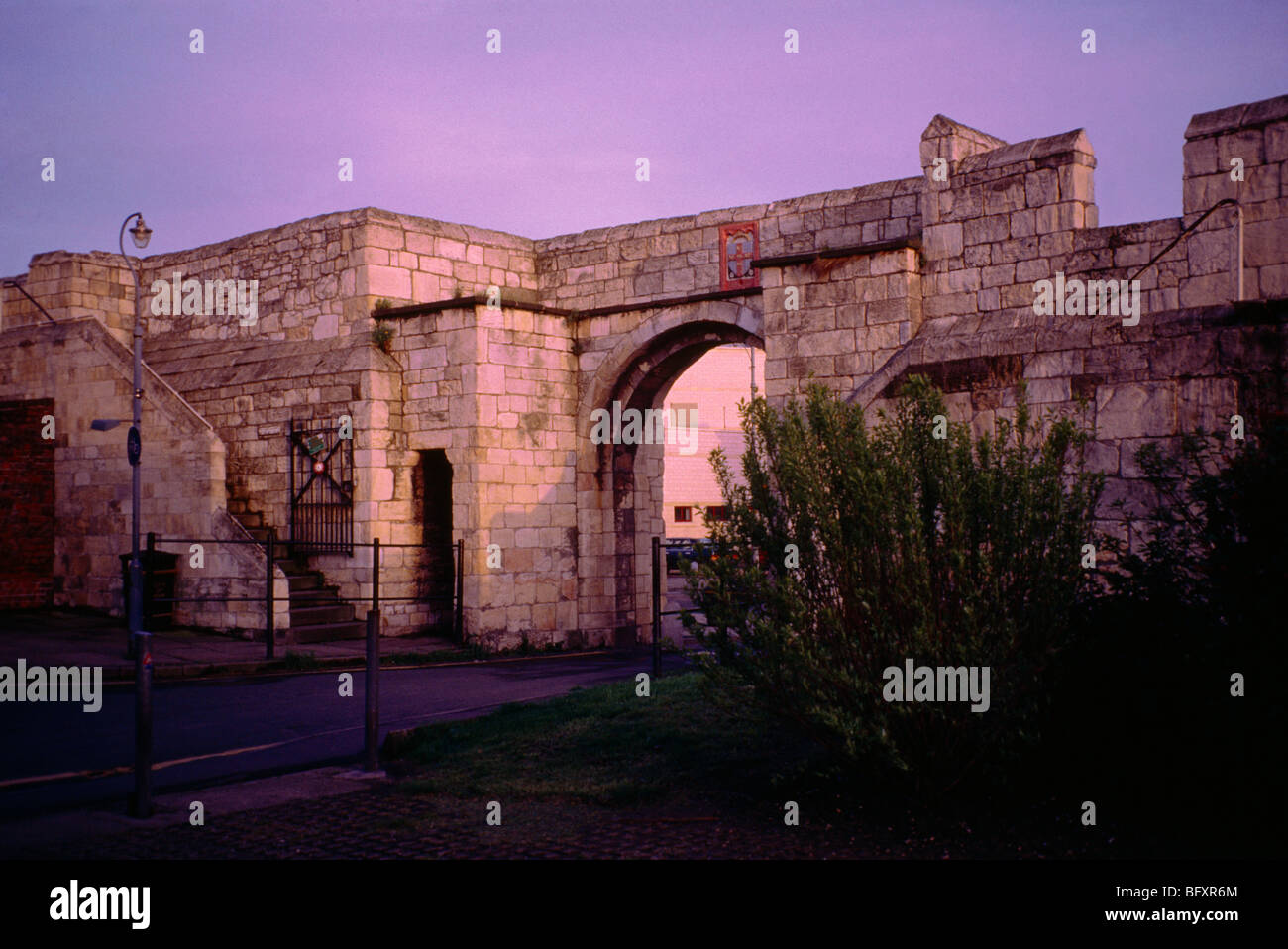 York gate arch hi-res stock photography and images - Alamy