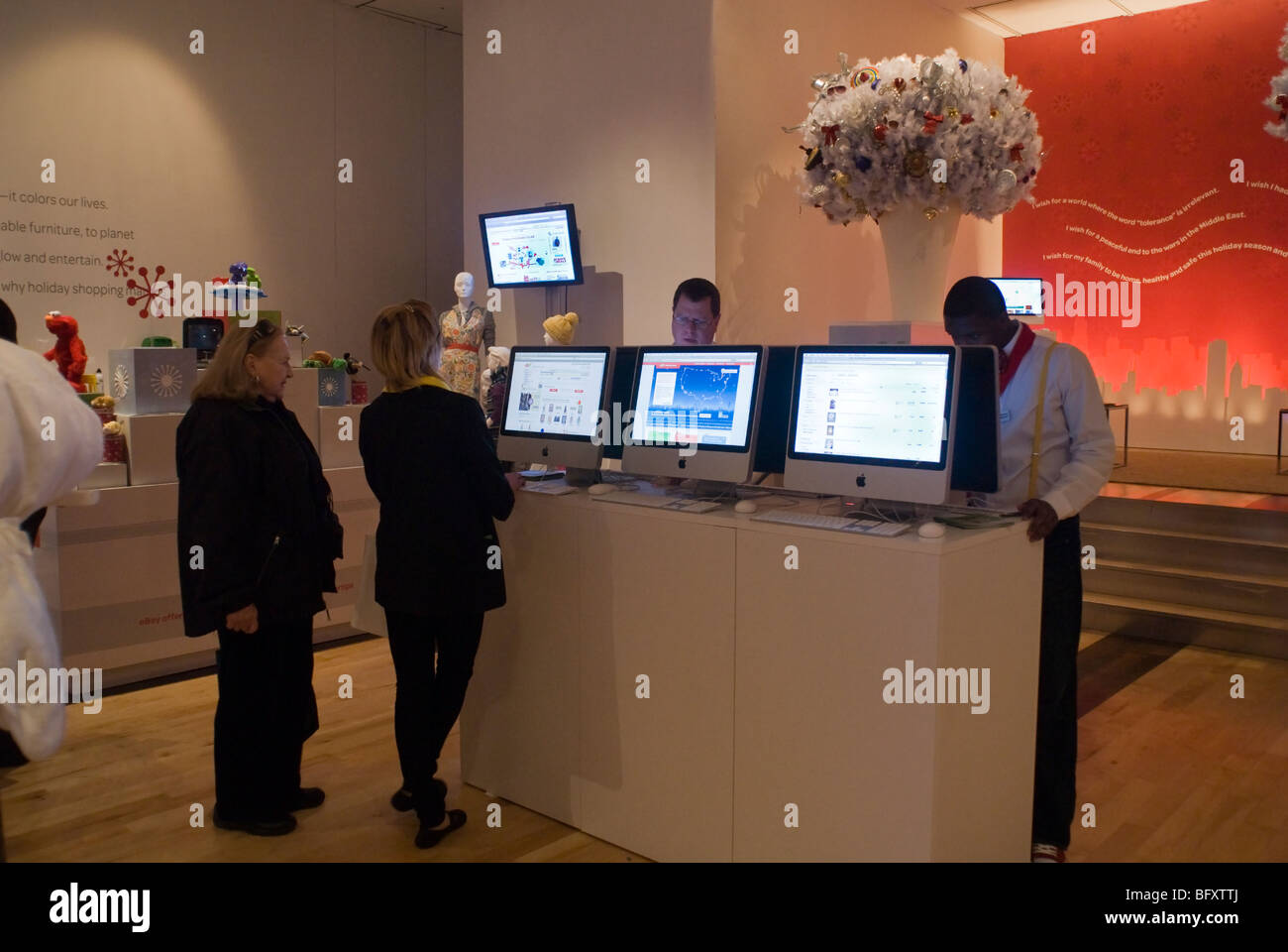 The online marketer, eBay, opens a pop-up store called eBay @ 57th in ...