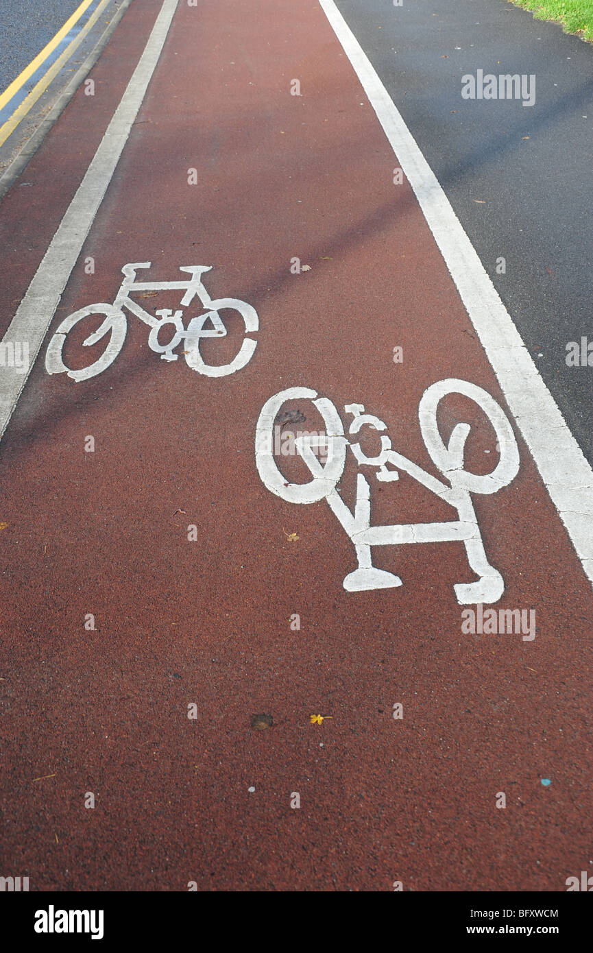 Sustrans path hi-res stock photography and images - Alamy
