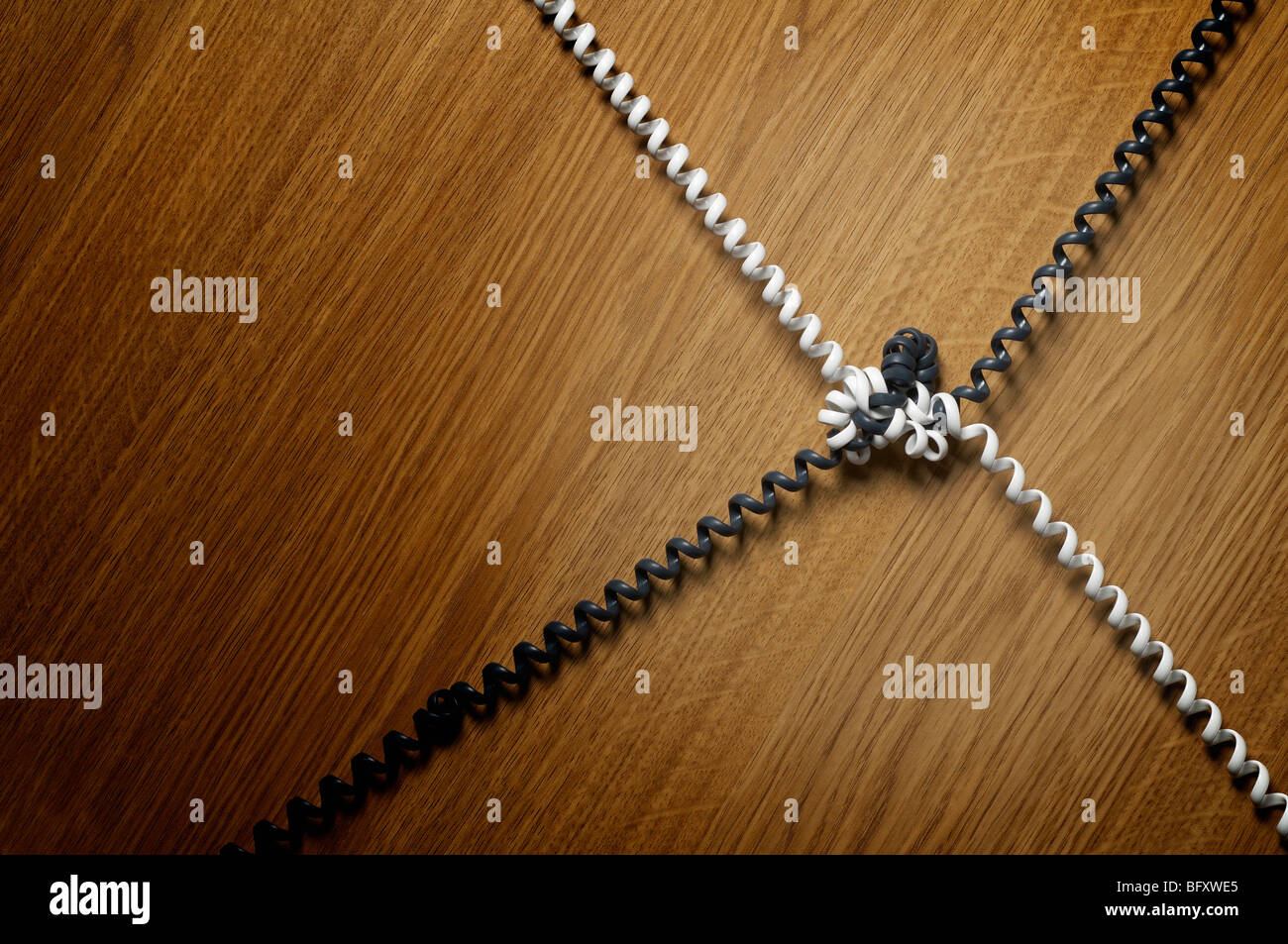 Knotted cables hi-res stock photography and images - Alamy