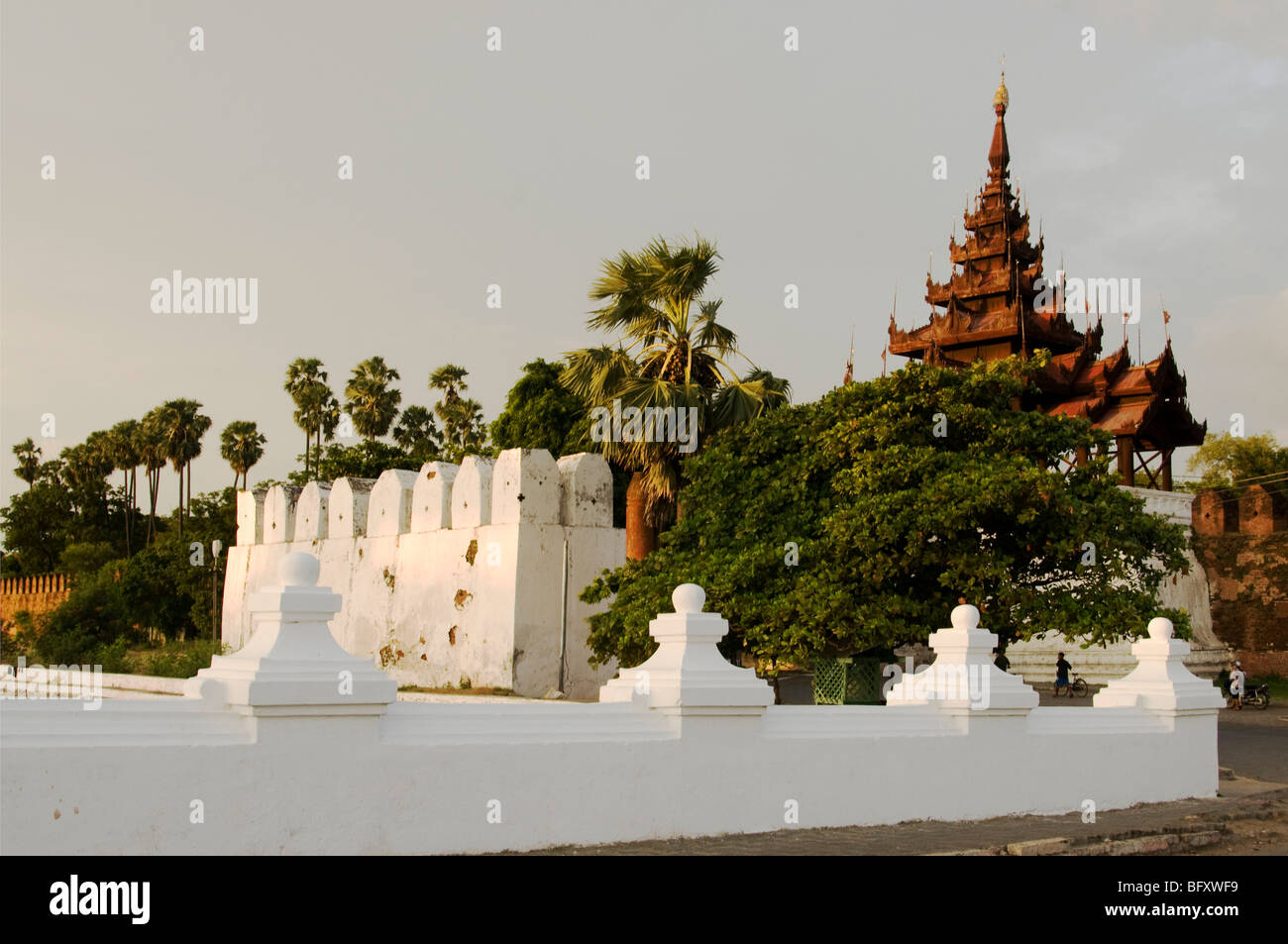 Mandalay palace moat hi-res stock photography and images - Alamy