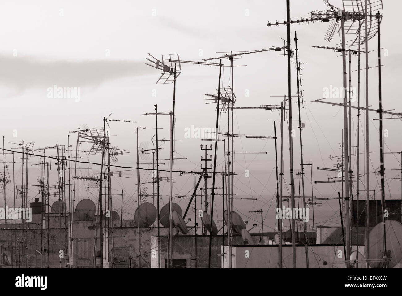 Tv aerials roof hi-res stock photography and images - Alamy