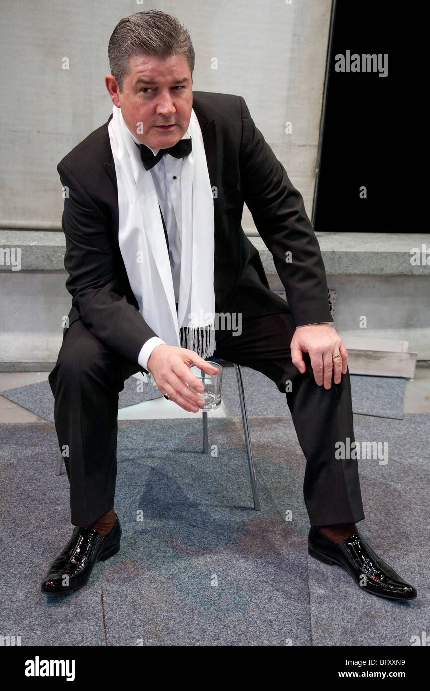 Drunk irishman hi-res stock photography and images - Alamy