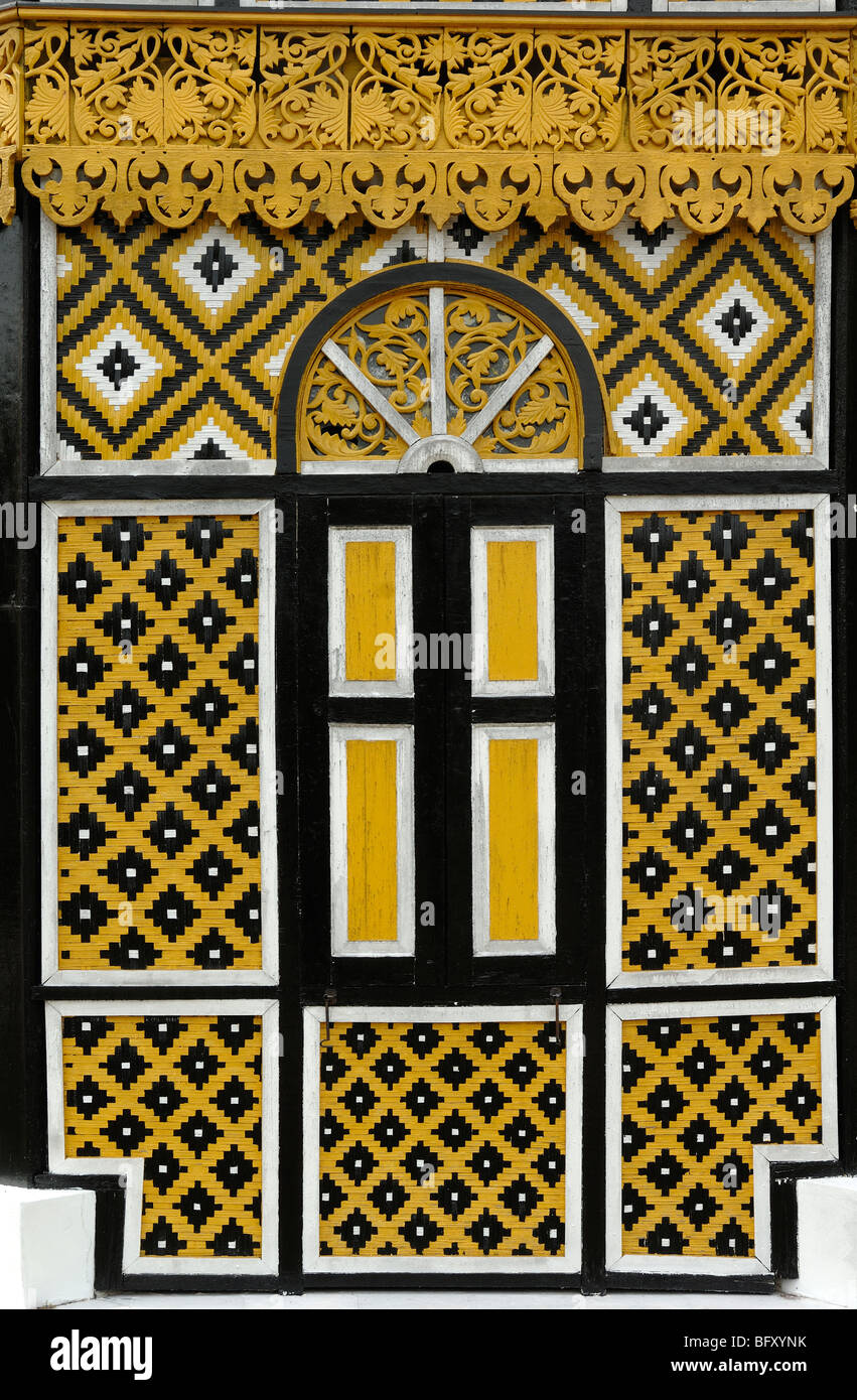 Geometric Wall Panel & Window, Istana Kenangan, Royal Memorial Palace ...