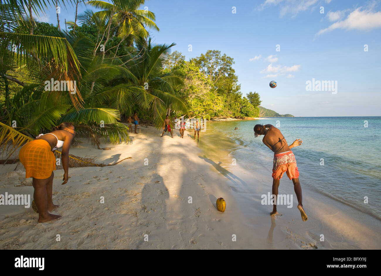 Playing beach rugby hi-res stock photography and images - Alamy