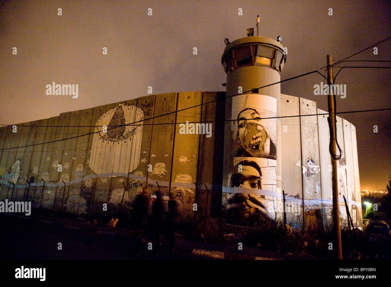 Bethlehem border security wall in the occupied west bank, Palestine ...