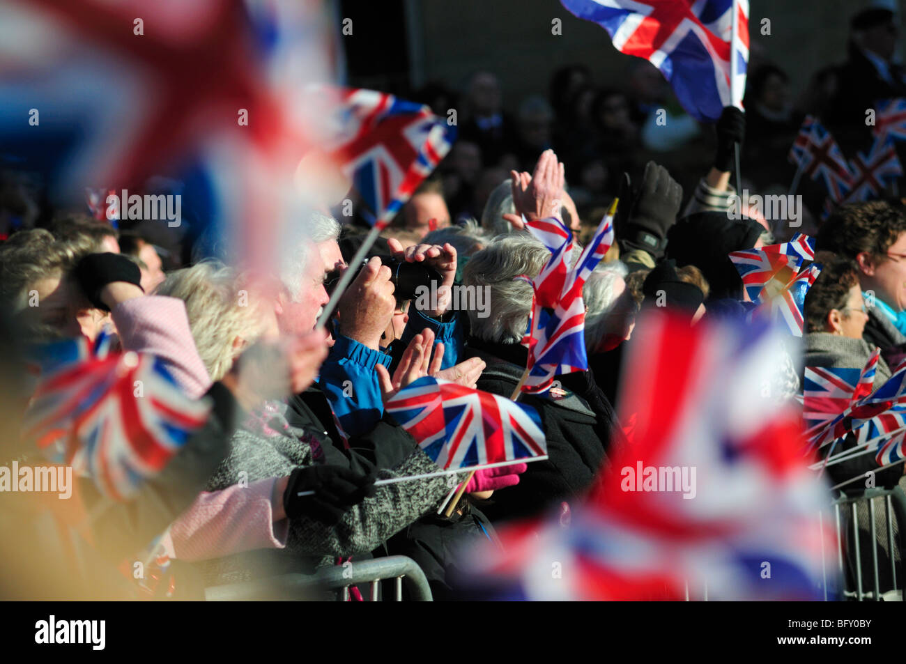 British Troops Homecoming welcoming crowd at Warwick for the 2nd ...