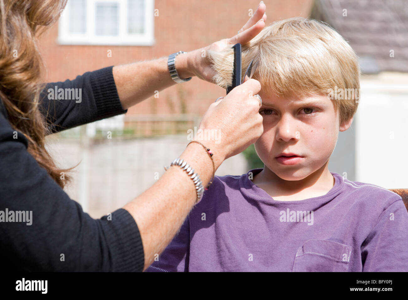 Haircut Horizontal High Resolution Stock Photography and Images - Alamy