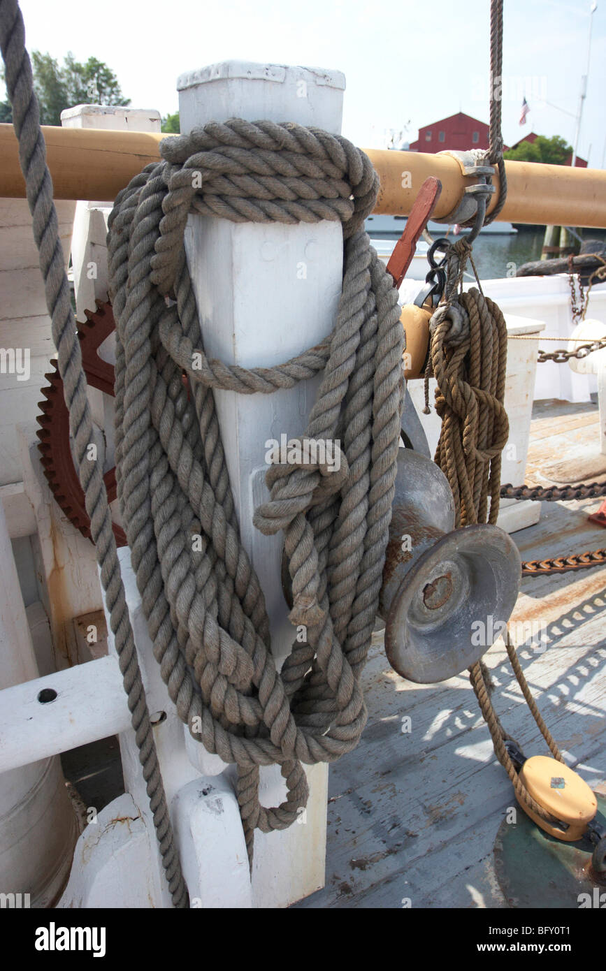 Sailing ships 1800s hi-res stock photography and images - Alamy