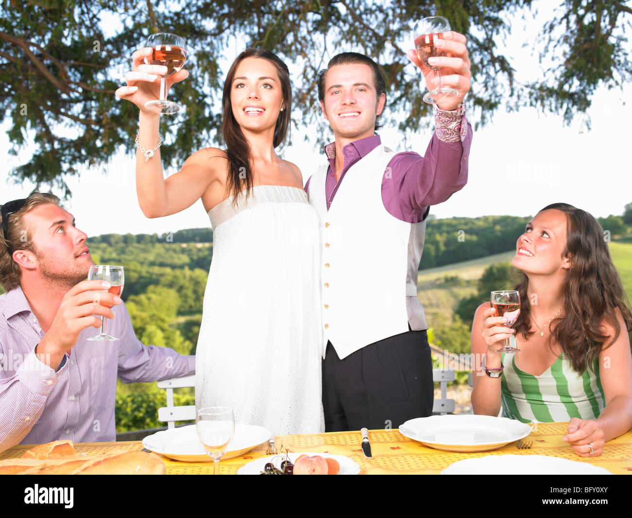 Couple having dinner exterior hi-res stock photography and images - Alamy