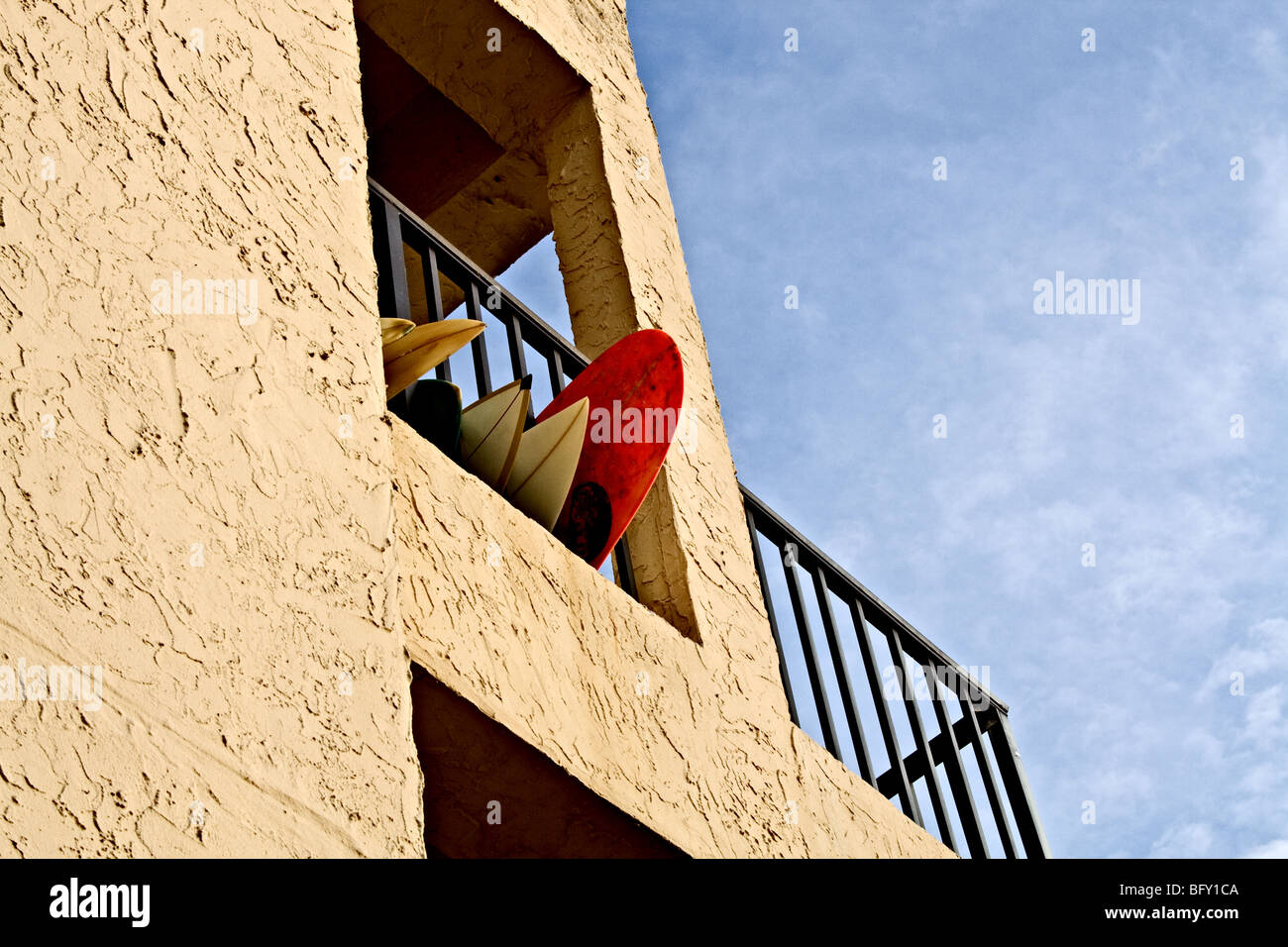 Balcony parapet hi-res stock photography and images - Alamy