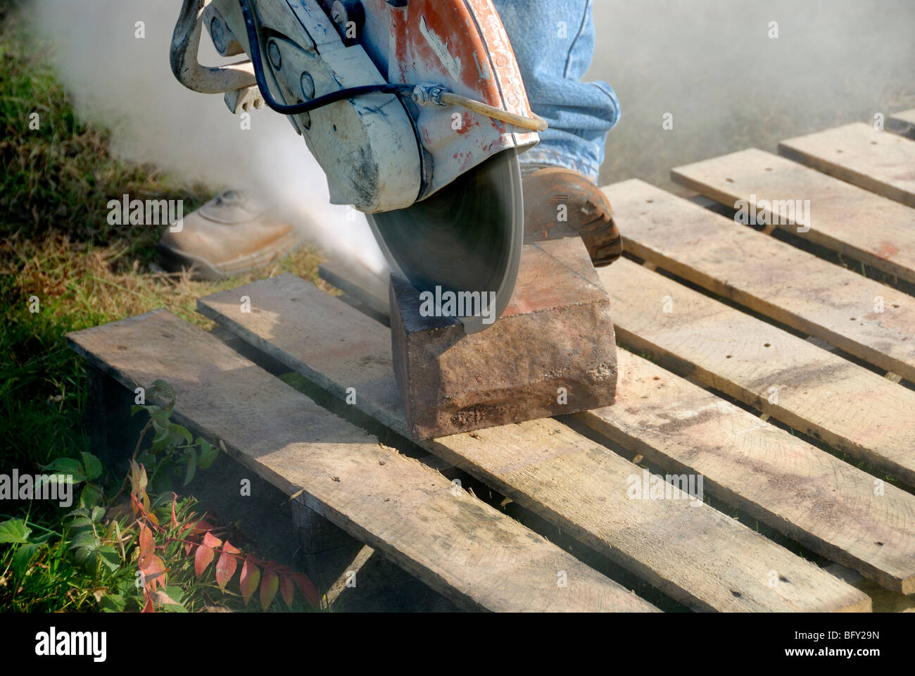 Circular saw concrete hi-res stock photography and images - Alamy