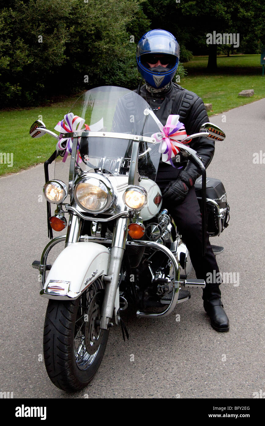 Motorcycle wedding hi-res stock photography and images - Alamy