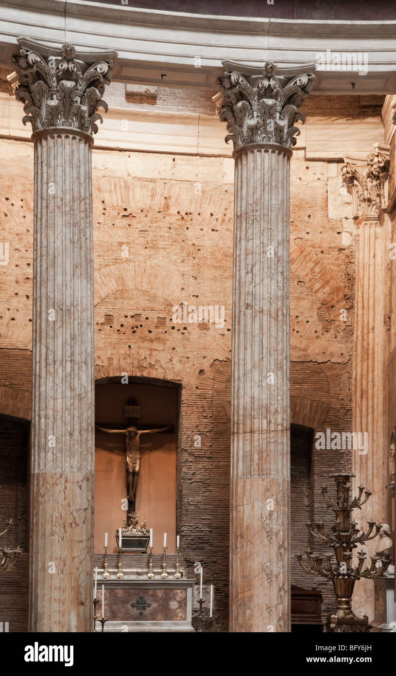 Rome ancient architecture Stock Photo - Alamy