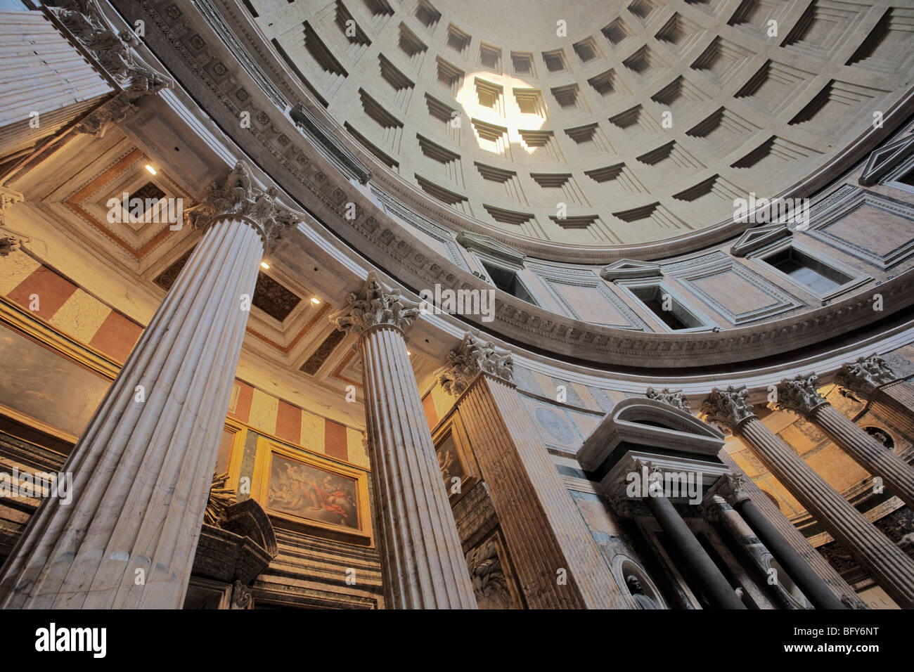 Rome ancient architecture Stock Photo - Alamy