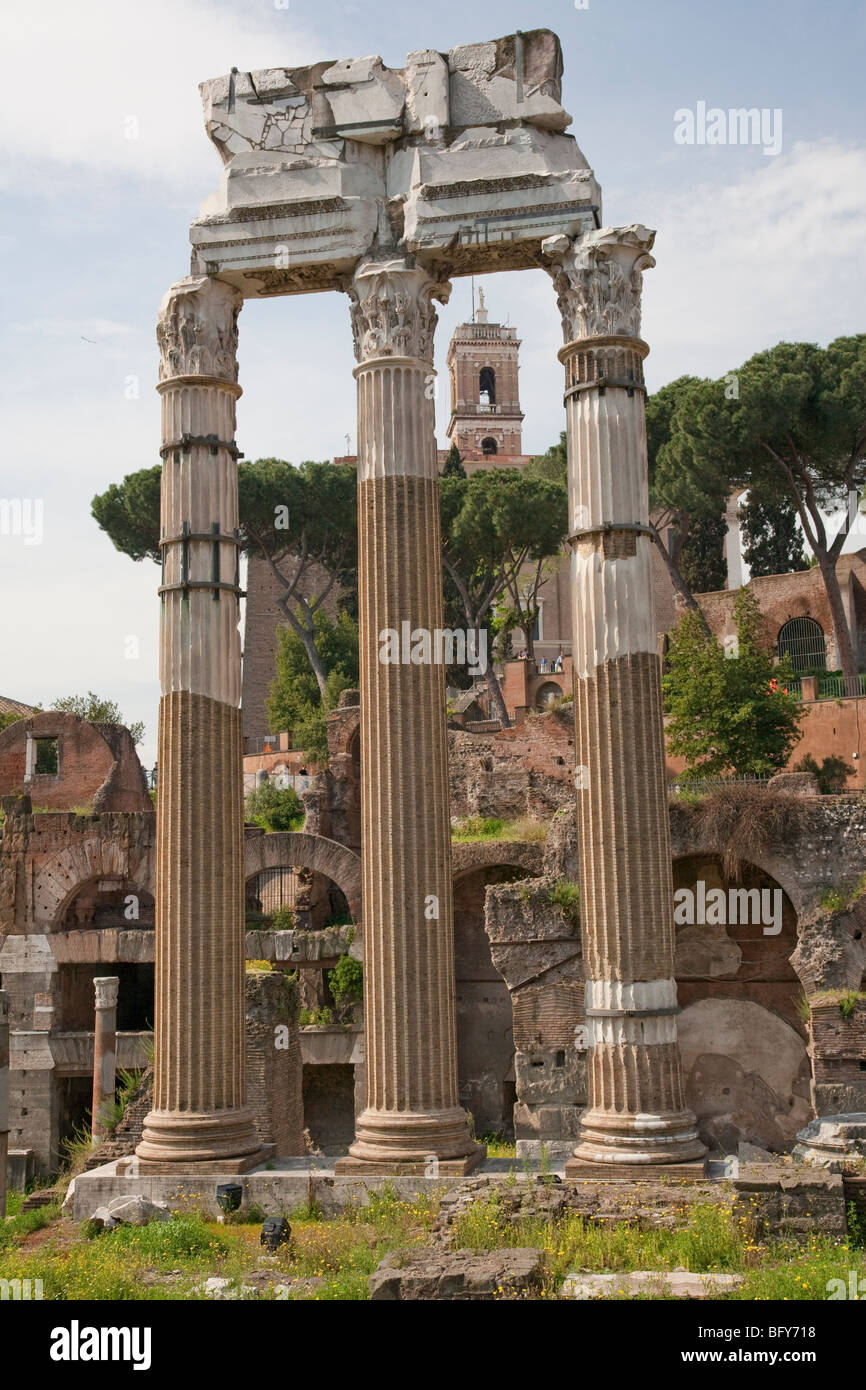 Rome ancient architecture Stock Photo - Alamy
