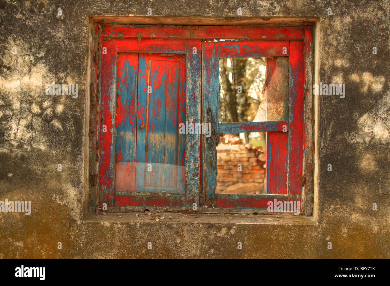 A broken, rusty window Stock Photo - Alamy