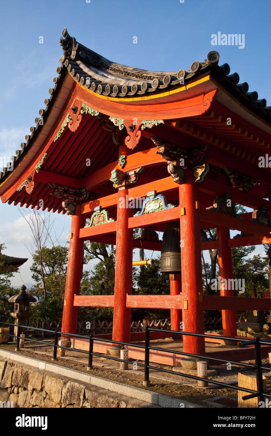 Japanese temple bell hi-res stock photography and images - Alamy