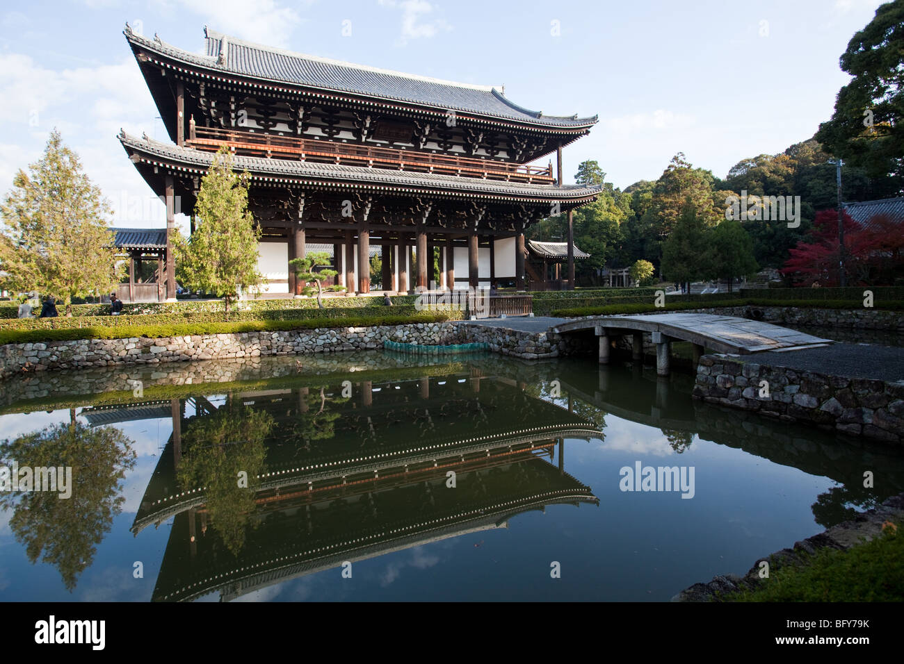 Sanmon Gate, Tofukuji Temple Stock Photo - Alamy