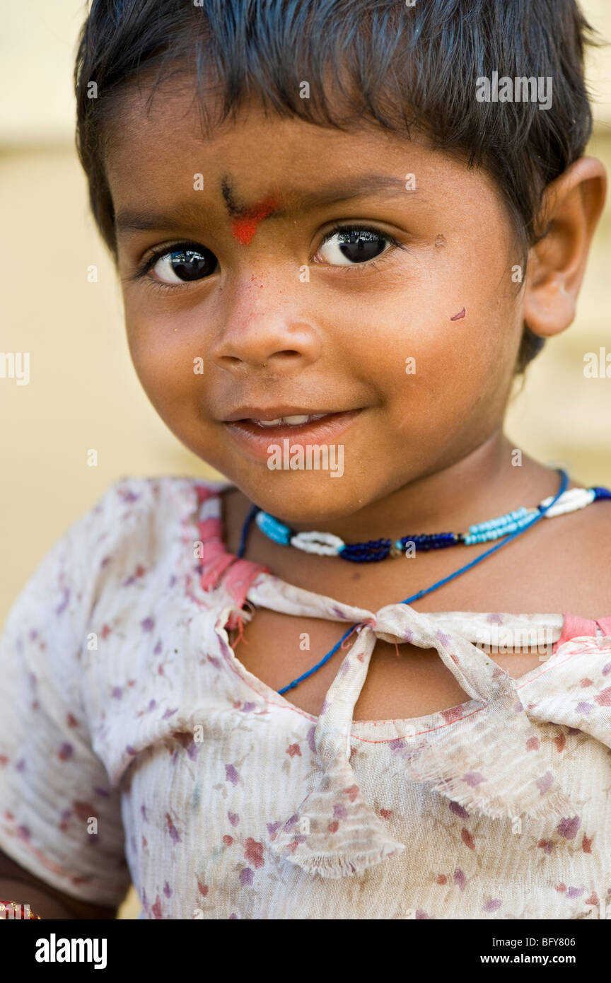 Poor lower caste indian street girl portrait Stock Photo - Alamy