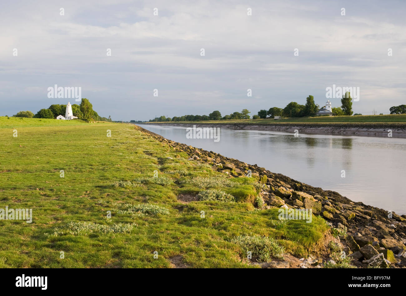 River Nene at The Wash, Lincolnshire, England, from public footpath ...