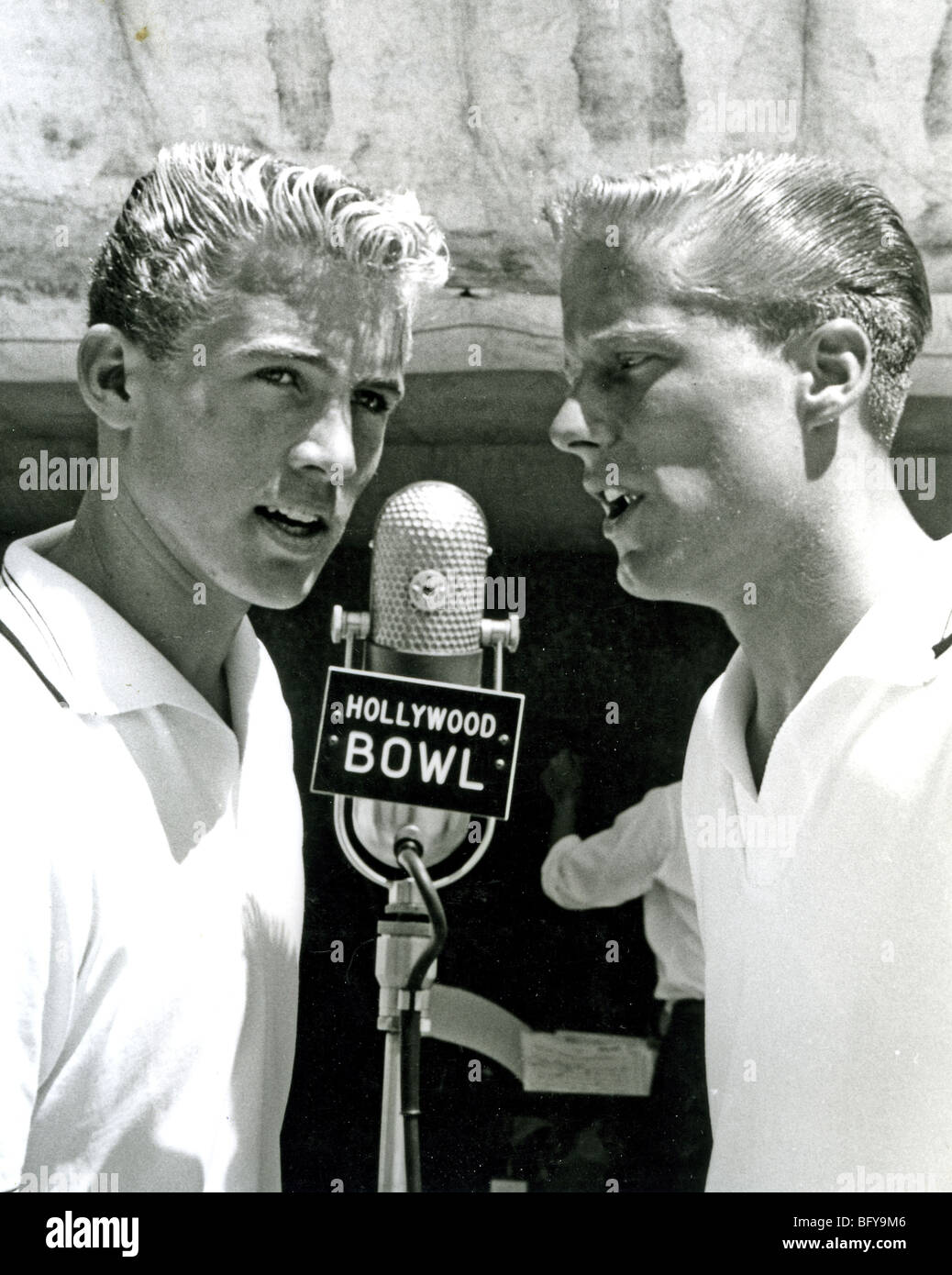 JAN & DEAN - US pop duo with Jan Derry at left and Dean Torrence Stock ...