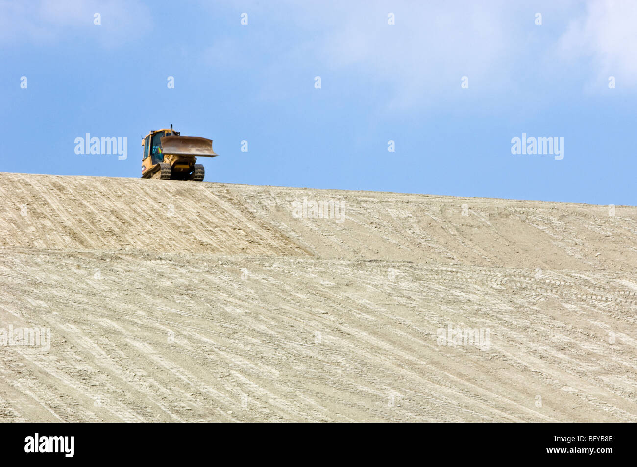 Slag pile hi-res stock photography and images - Alamy