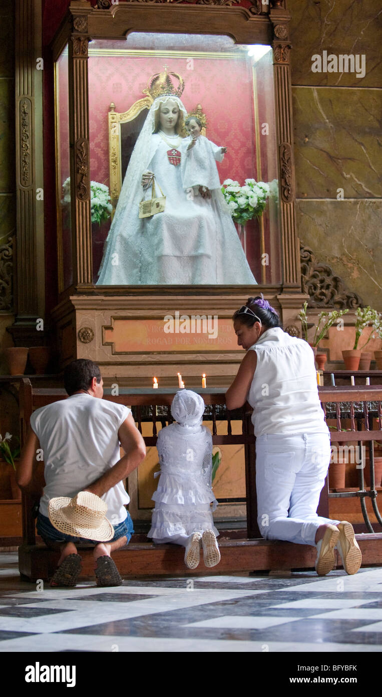 Family cuba hi-res stock photography and images - Alamy